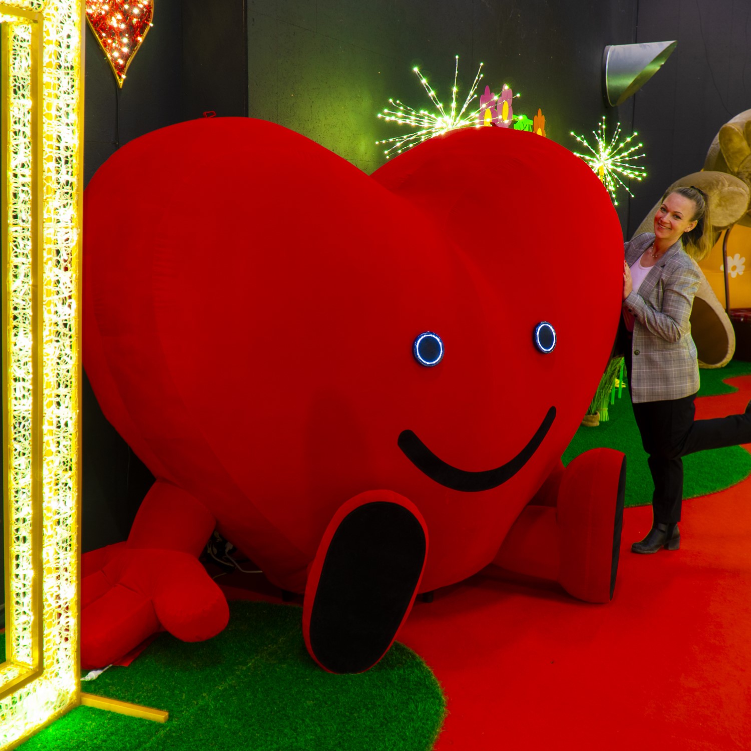 Heart "Genova" - red - 200 x 295 x 155 cm - 230V | Genova : Globall Concept