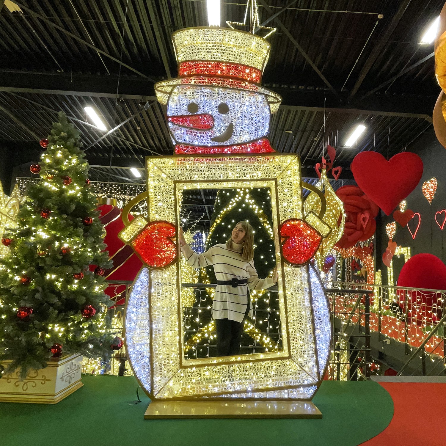 Illuminated snowman "Hamilton" - white, warm white and red leds - 355 x ...