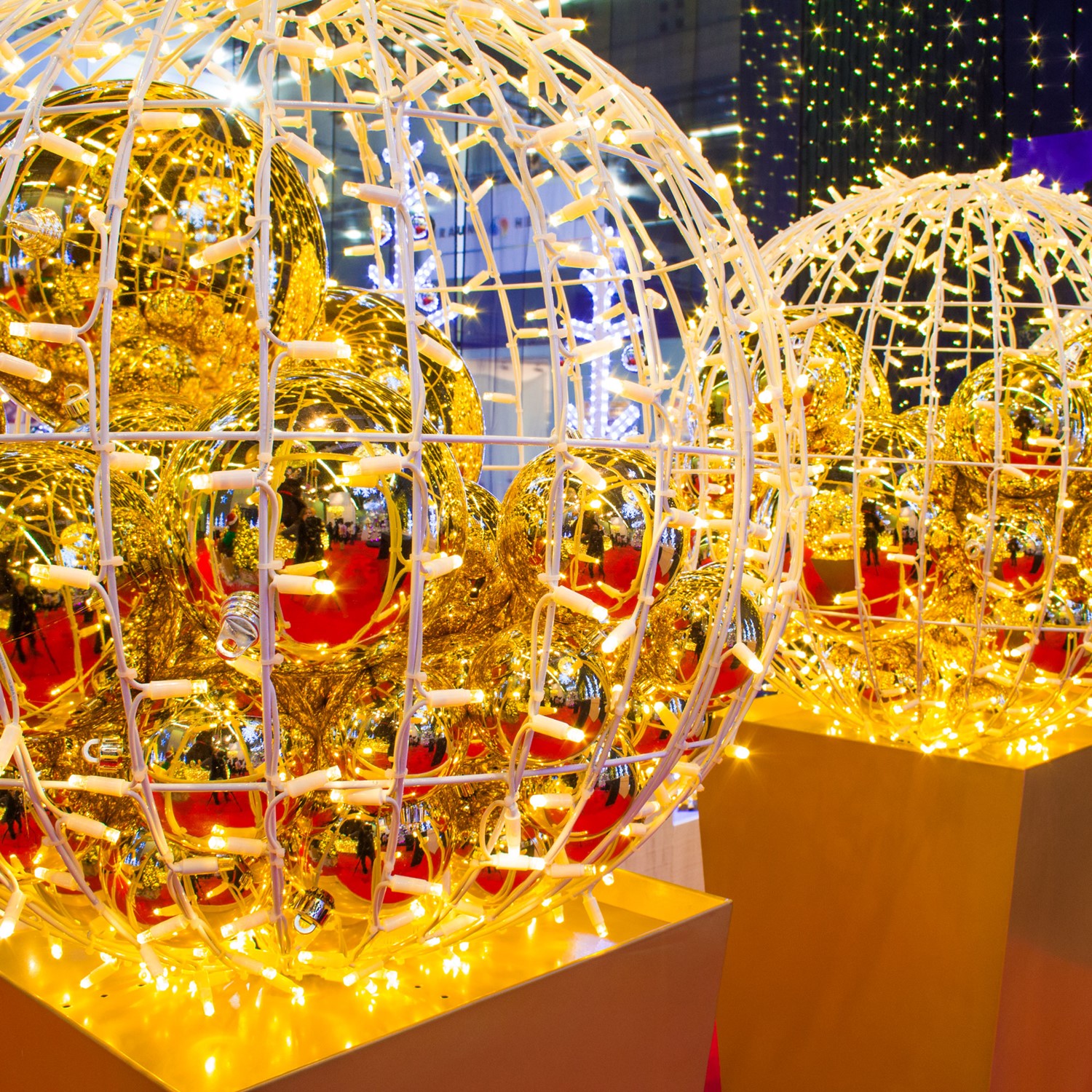 Playlight bol - 0.3 m - witte leds - rubber draad - 230V | SIMPLY ...